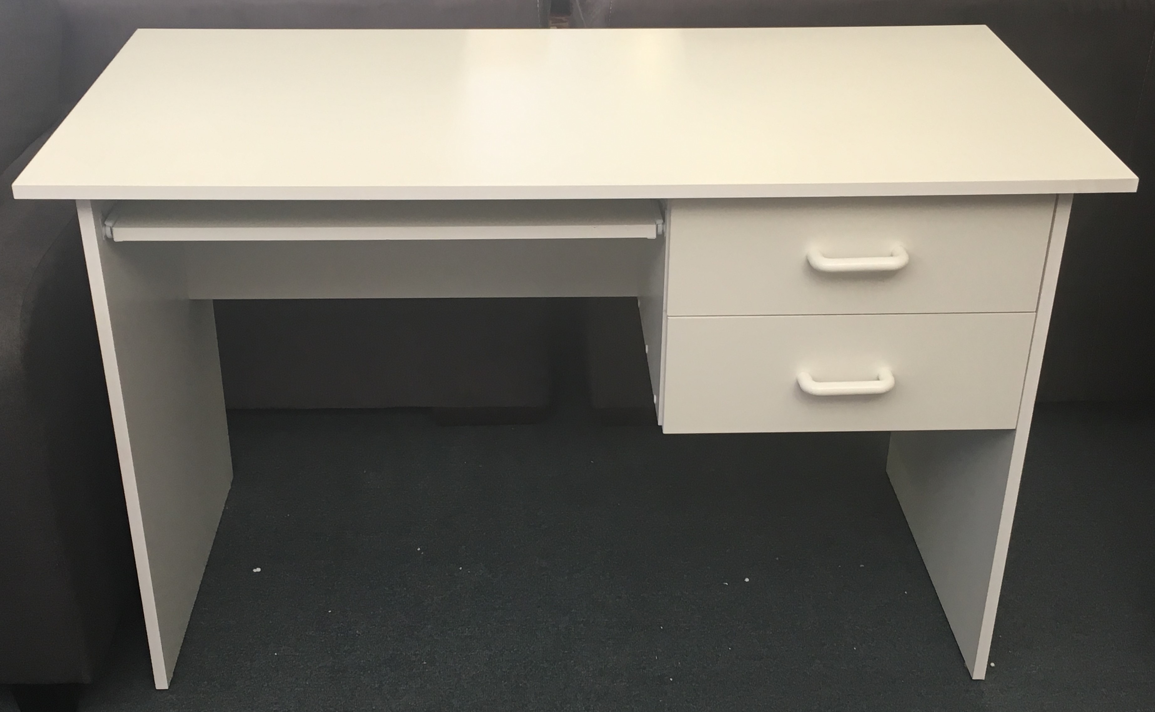 Melamine Office Desk With Drawers at Caitlyn Buvelot blog